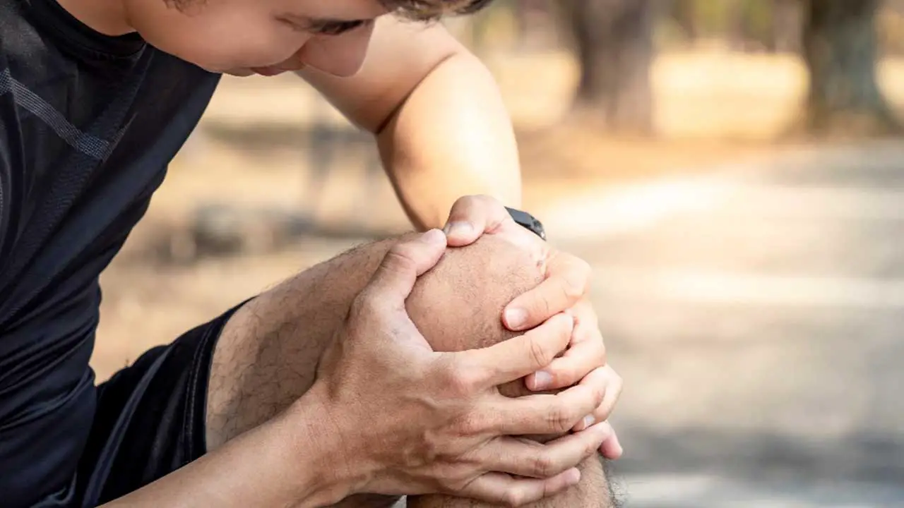 Why Do My Knees Swell After Running?