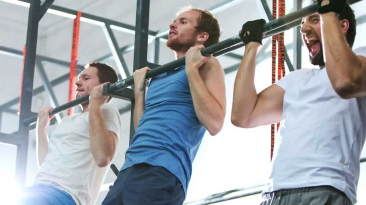 Pull-Ups vs. Chin-Ups: Discover the Crucial Differences Between These Exercises - ListedFit