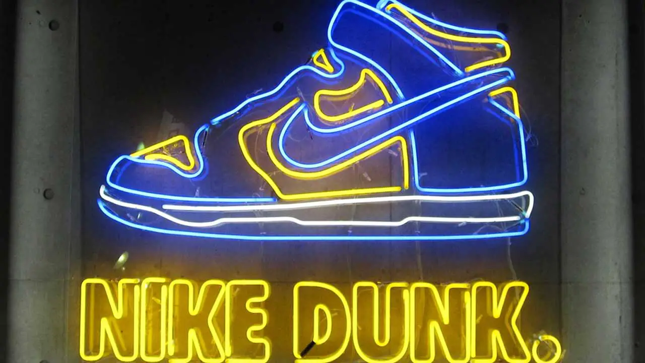 Are Nike Dunks Good for Lifting? A Comprehensive Analysis - ListedFit